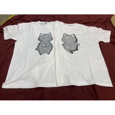【すりっぷらーゼツ】Tシャツ「腕組みゼツ猫」L / vvstore